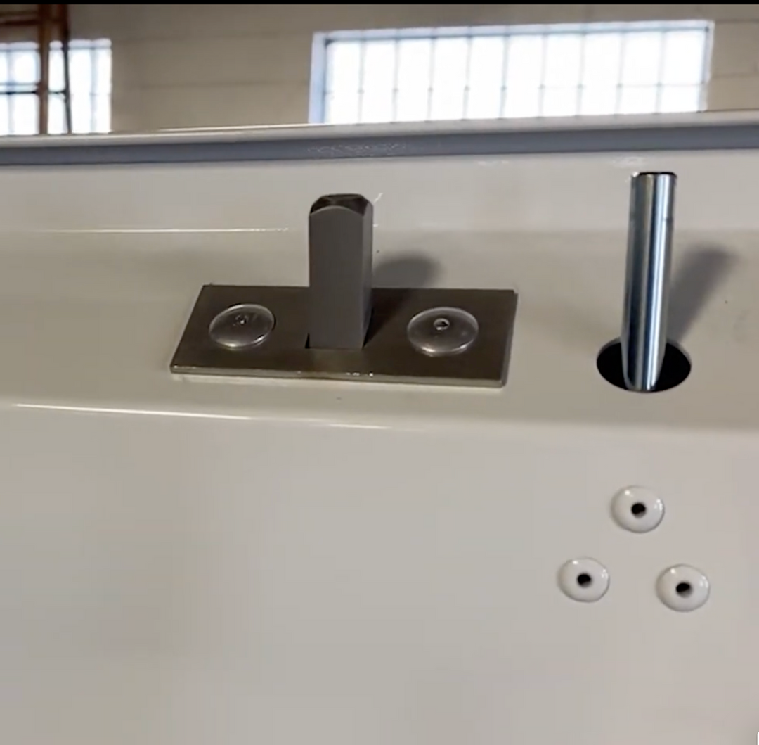 Utility Trucks – Thunderbolt Locks
