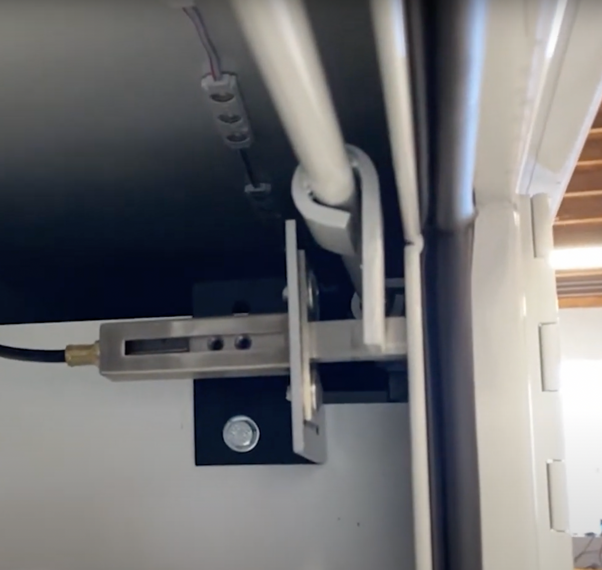 KUV (Triple) Lock Kit-M2 – Thunderbolt Locks